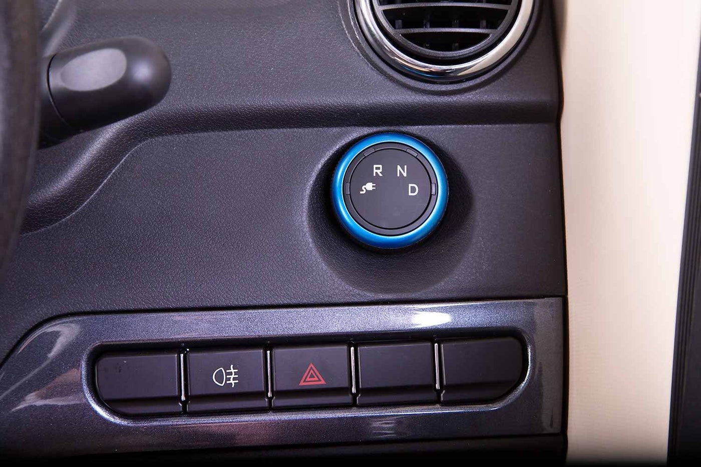 iTango Senioren Elektromobil: Lizenzfrei, kompakt, umweltfreundlich